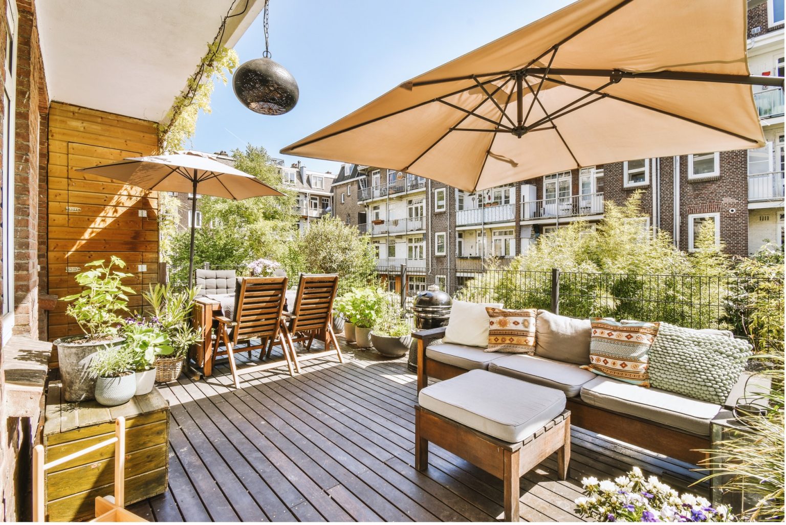 15 Outdoor Entertainment Ideas For Any Occasion